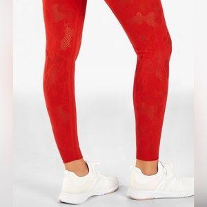 Fabletics | Pants & Jumpsuits | Fabletics Workout Pants Seamlessonly ...